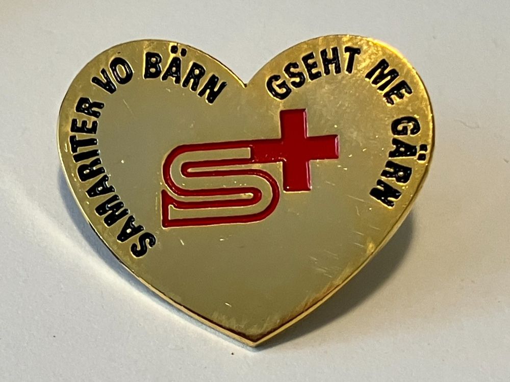 1 Pin Samariter vo Bärn - gseht me gärn (Gebraucht) in Basel für CHF 1 ...