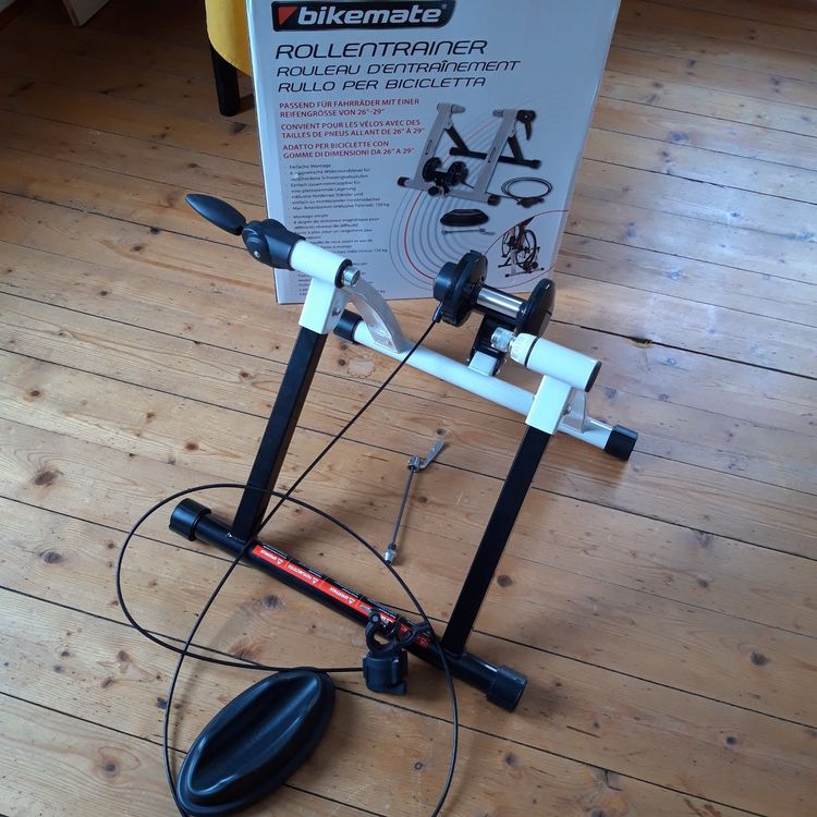 Velotrainer, Rollentrainer, Indoor-Training auf der Rolle (Neu (gemäss ...