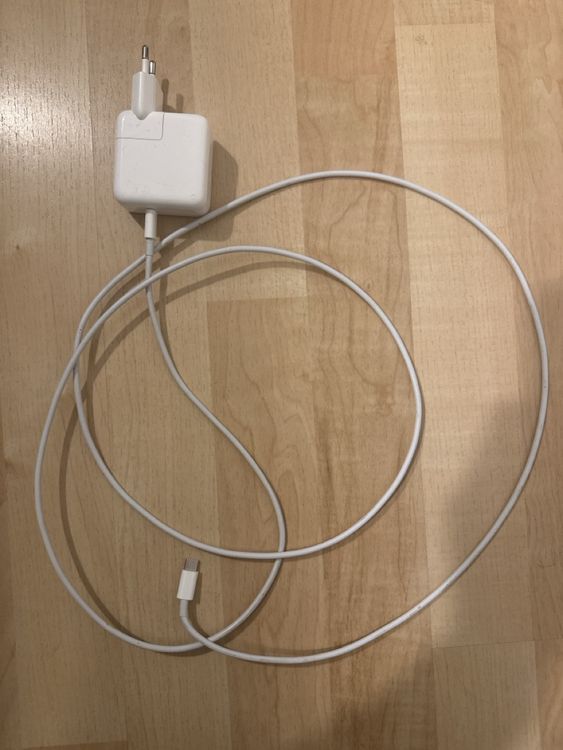 Apple USB-C Ladekabel Laptop (Gebraucht) in Bern für CHF 15 – mit ...