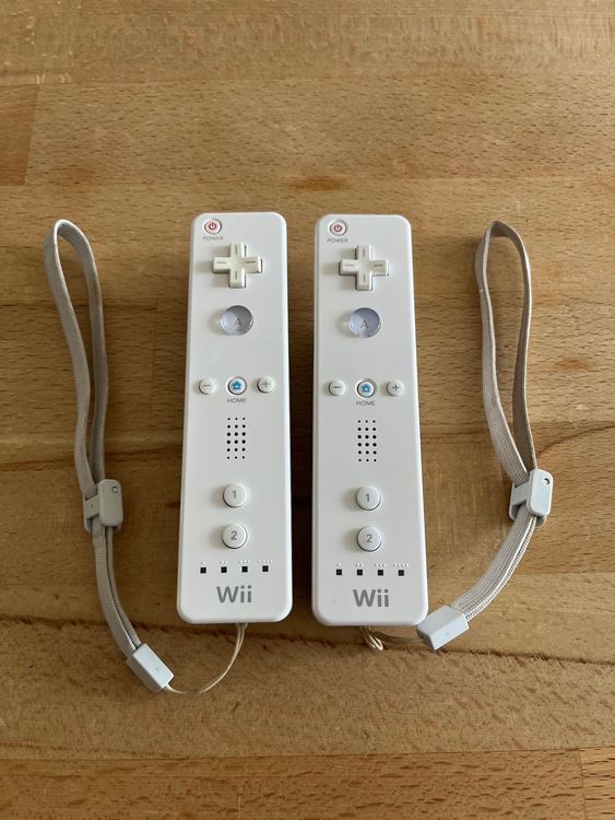 2 originale Wii Remote Controller voll funktionstüchtig (Gebraucht) in ...