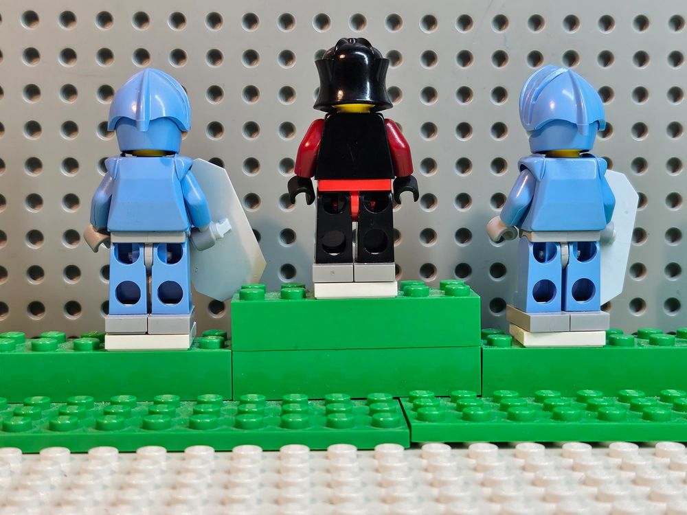 3 Lego-Minifiguren aus der Serie Knights Kingdom | Kaufen auf Ricardo