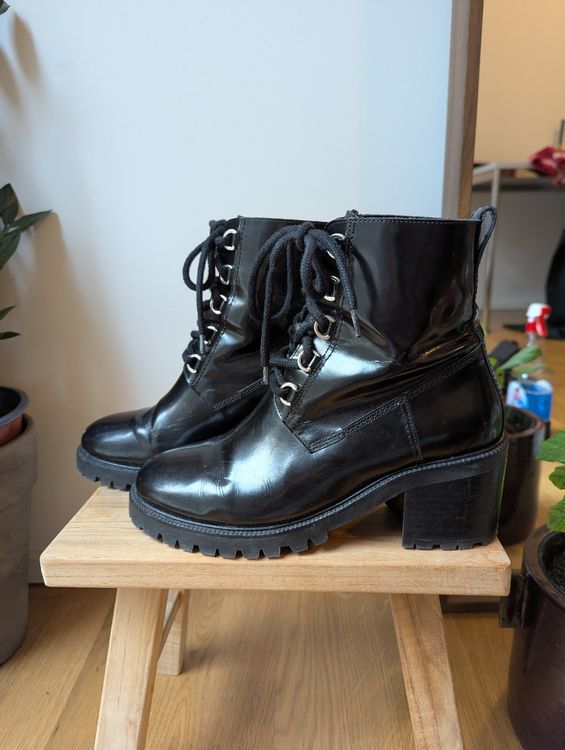 Maje glossed-leatjrr combat boots - size 39 (Gebraucht) in Zürich für ...