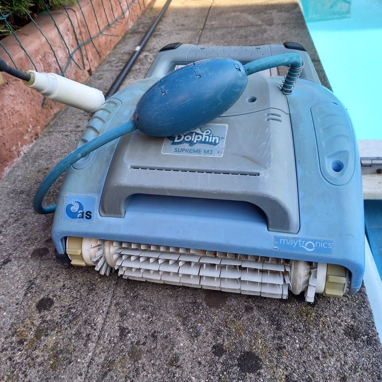 Poolreiniger / Poolroboter DOLPHIN Supreme M3 (Gebraucht) in Pfaffnau ...