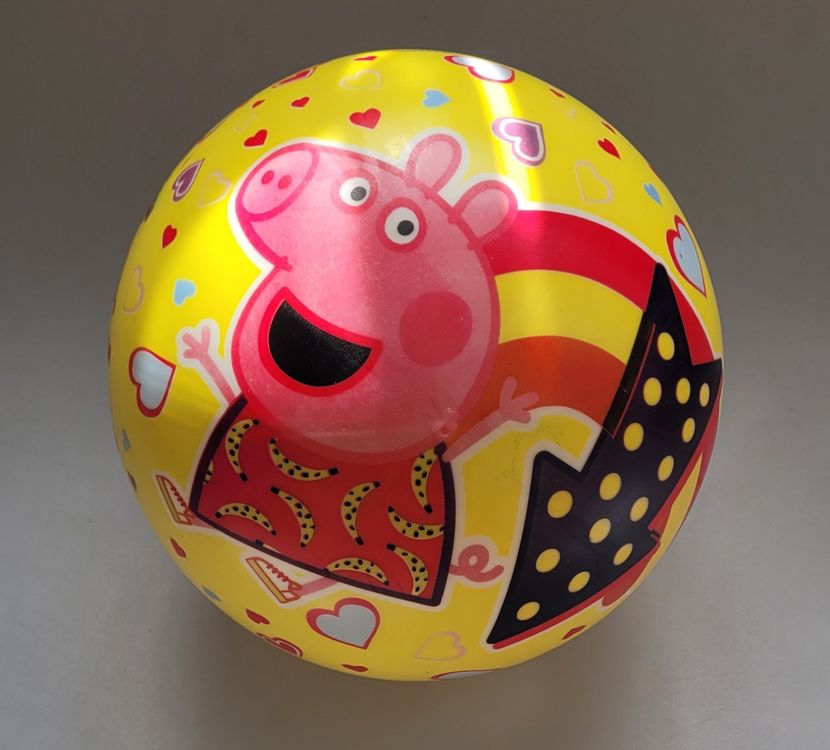 Peppa Pig Ball Neu (Neu und originalverpackt) in Oberuzwil für CHF 3 ...