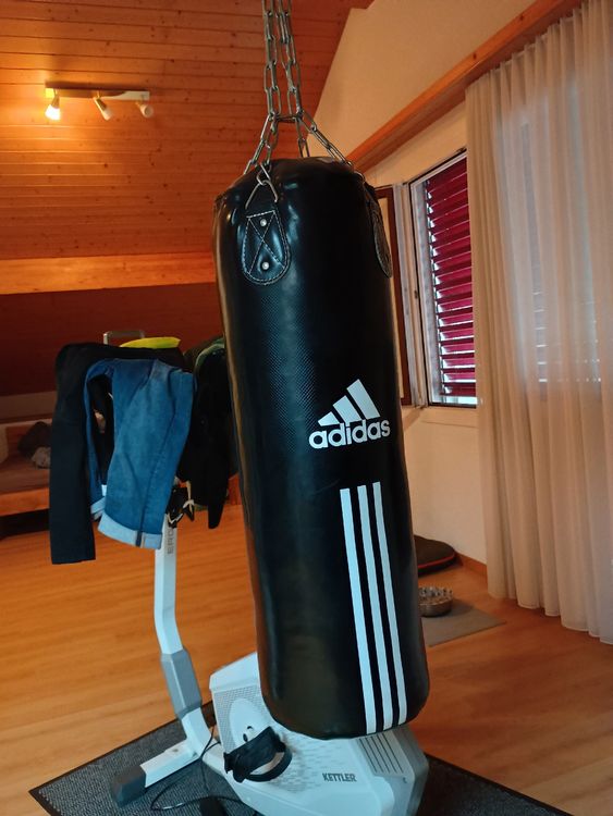 boxsack adidas (Gebraucht) in Wolhusen für CHF 1 – nur Abholung auf ...