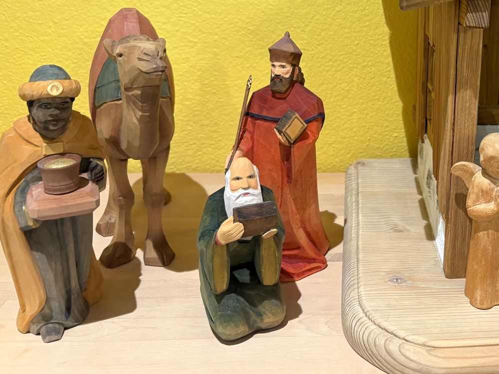 Huggler Christnacht Krippenfiguren! wunderschön und Top! (Gebraucht) in ...
