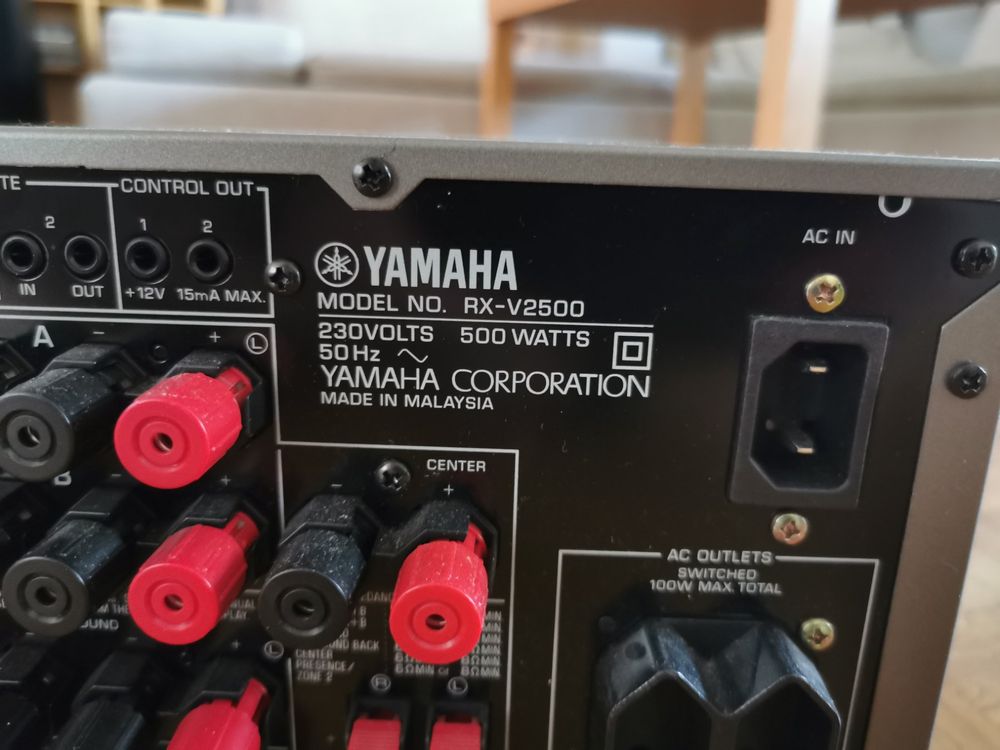 Yamaha RX-V2500 (Defekt) in für CHF 31 – mit Lieferung auf Ricardo kaufen