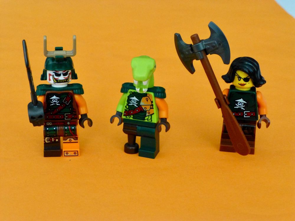 Lego Ninjago / 3 Figuren njo190, njo191, njo218 + Waffen | Acheter sur ...