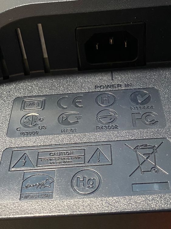 Vintage Computer Screen - BENQ FP93G X | Kaufen auf Ricardo