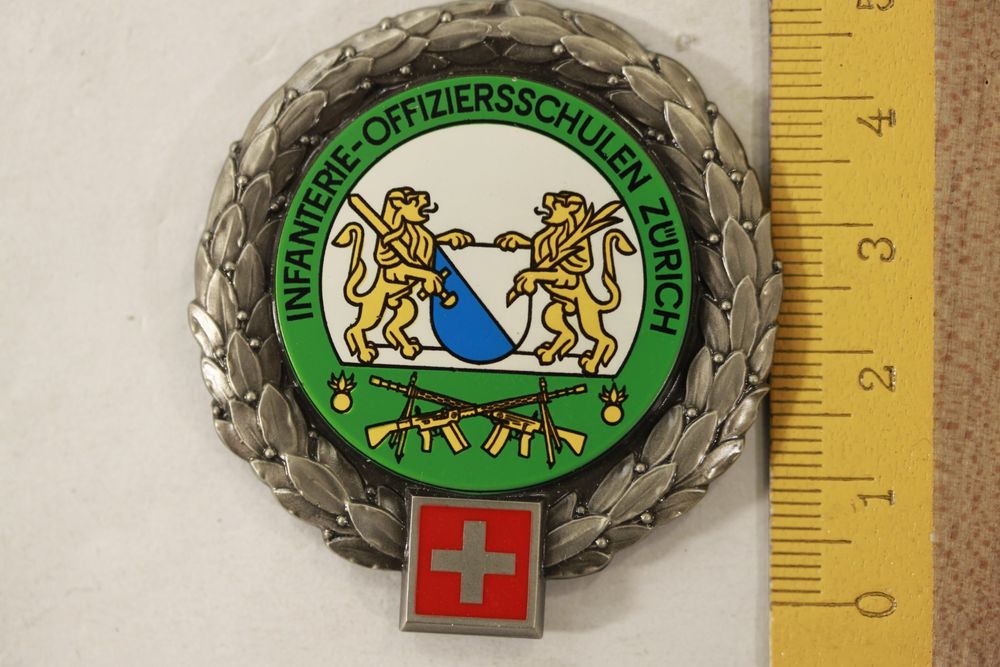 Ecole infanterie Zurich (Gebraucht) in La plaine für CHF 6 – mit Lieferung auf Ricardo kaufen