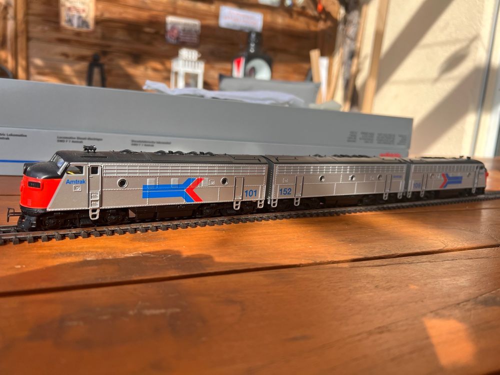 Diesellok "Amtrak" Digital, USA EMD F7, H0 AC, Märklin 37621 (Neu und ...