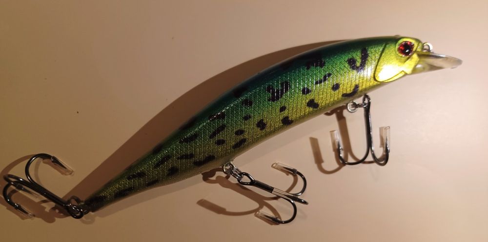 Neuer Hecht Wobbler 14 cm, 20 Gramm mit Geräuschkugeln | Kaufen auf Ricardo