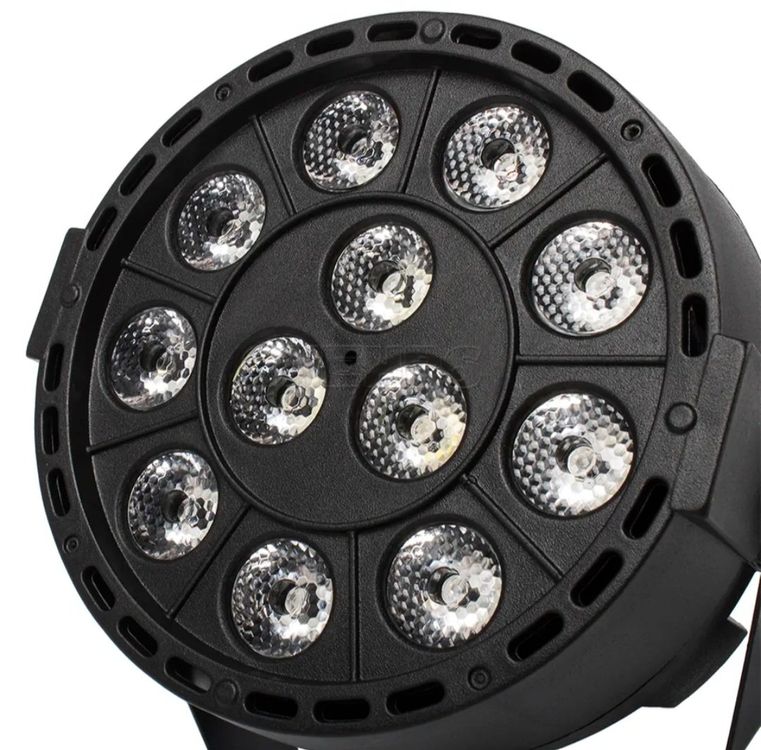 4x NEUE Led PAR RGB 12x3 Watt Scheinwerfer (Neu und originalverpackt) in Oberdorf SO für CHF 35 ...