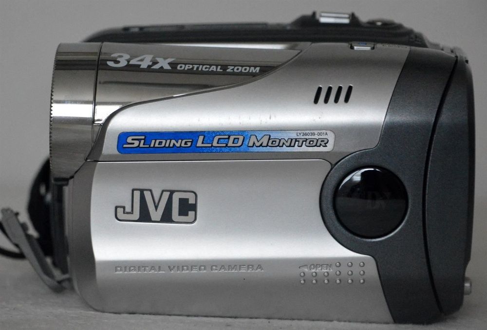 Camcorder / caméscope JVC GR-DA20E MiniDV (Defekt) in Collonges für CHF 20 – mit Lieferung auf ...