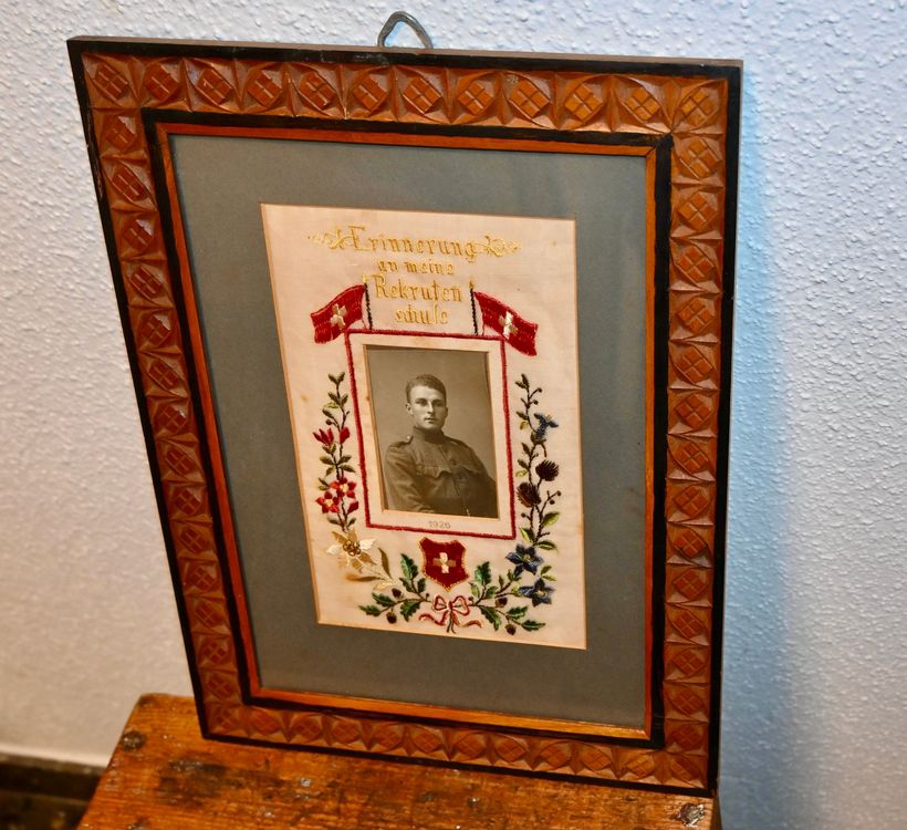 ERINNERUNG REKRUTENSCHULE 1926 geschnitzer rahmen (Gebraucht) in ...