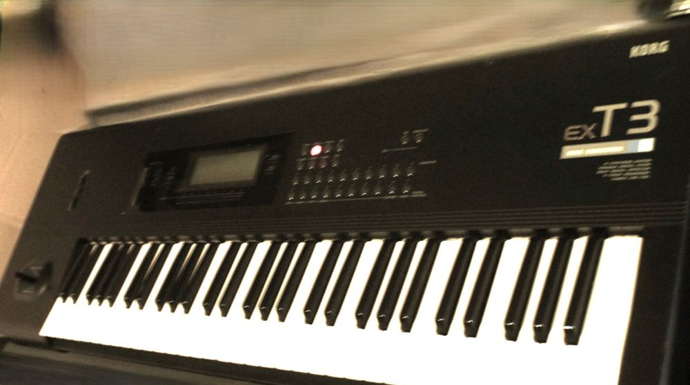 Korg EX-T3 Workstation (Gebraucht) in Zénauva für CHF 210 – nur Abholung auf Ricardo kaufen