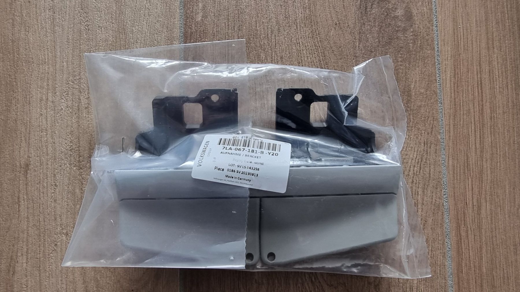 Original VW T5, T6 T6.1 Aufnahme & Abstützung Rollo vorne (Neu und ...