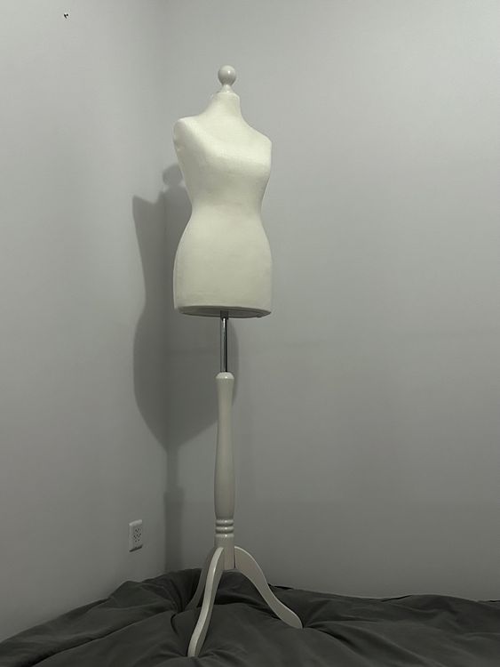 Schneiderpuppe (Neu (gemäss Beschreibung)) in Männedorf für CHF 45 – nur Abholung auf Ricardo kaufen