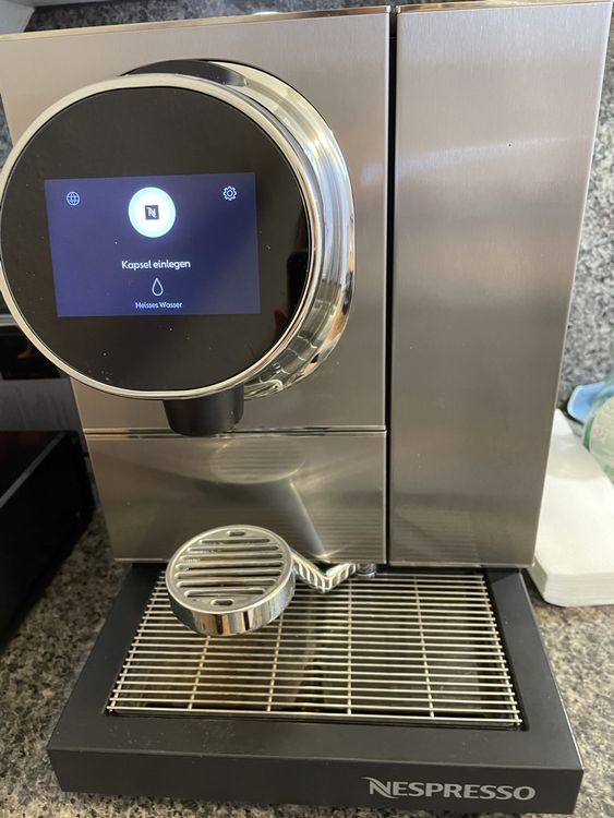 Nespresso Momento 100 TouchScreen (Gebraucht) in Dietikon für CHF 500 ...