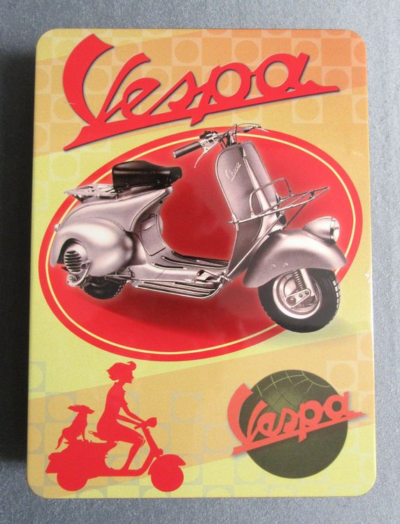 schöne Blechdose mit Vespa Motiv - ab CHF 5.00 (Gebraucht) in Auenstein für CHF 5 – mit ...