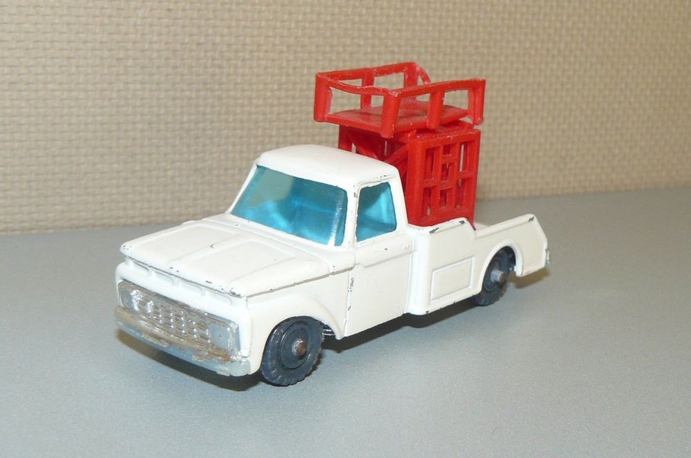 LOT123 Husky Ford F350 Truck mit Hebebühne (Gebraucht) in Basel für CHF ...