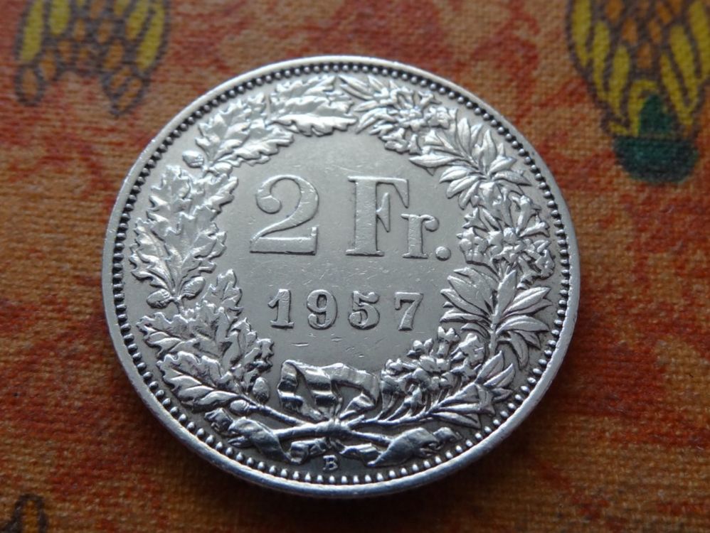 2 Fr. 1957 (Gebraucht) in Romanel-sur-Lausanne für CHF 7.9 – mit Lieferung auf Ricardo kaufen
