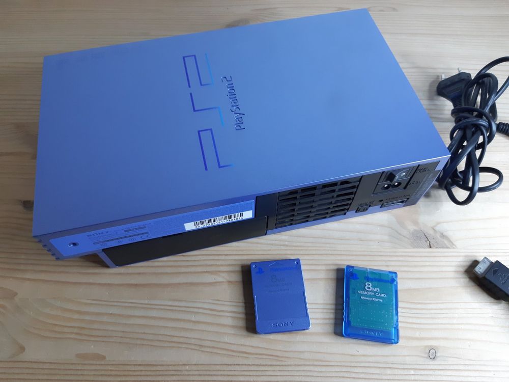 SONY Playstation 2 PS2 Aqua Blue Blau mit Zubehör (Gebraucht) in ...