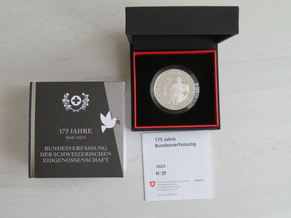 20 Fr Silbermünze 175 Jahre Bundesverfassung signiert No. 29 (Neu und originalverpackt) in ...