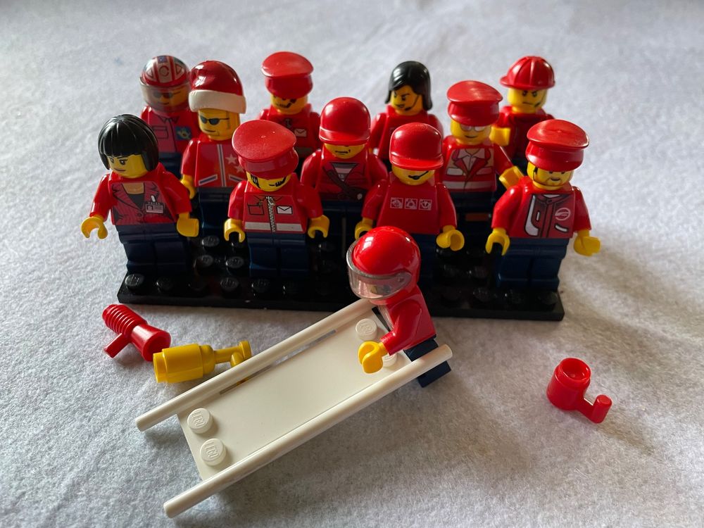 Lego 12 Figuren | Kaufen auf Ricardo