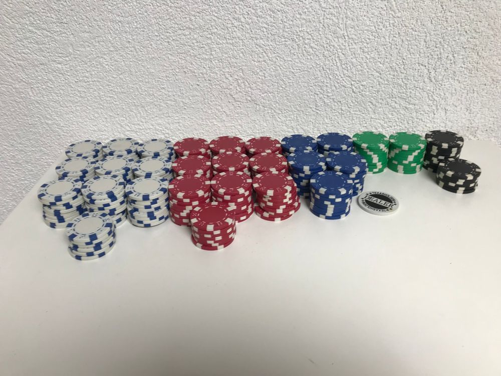 Pockerchip Jeton Spielchip (Gebraucht) in Unterkulm für CHF 15 – mit ...