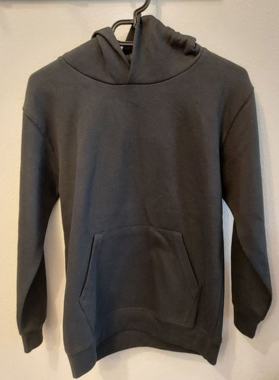 Neuer schwarzer Pullover / Hoodie Gr. 152 | Kaufen auf Ricardo