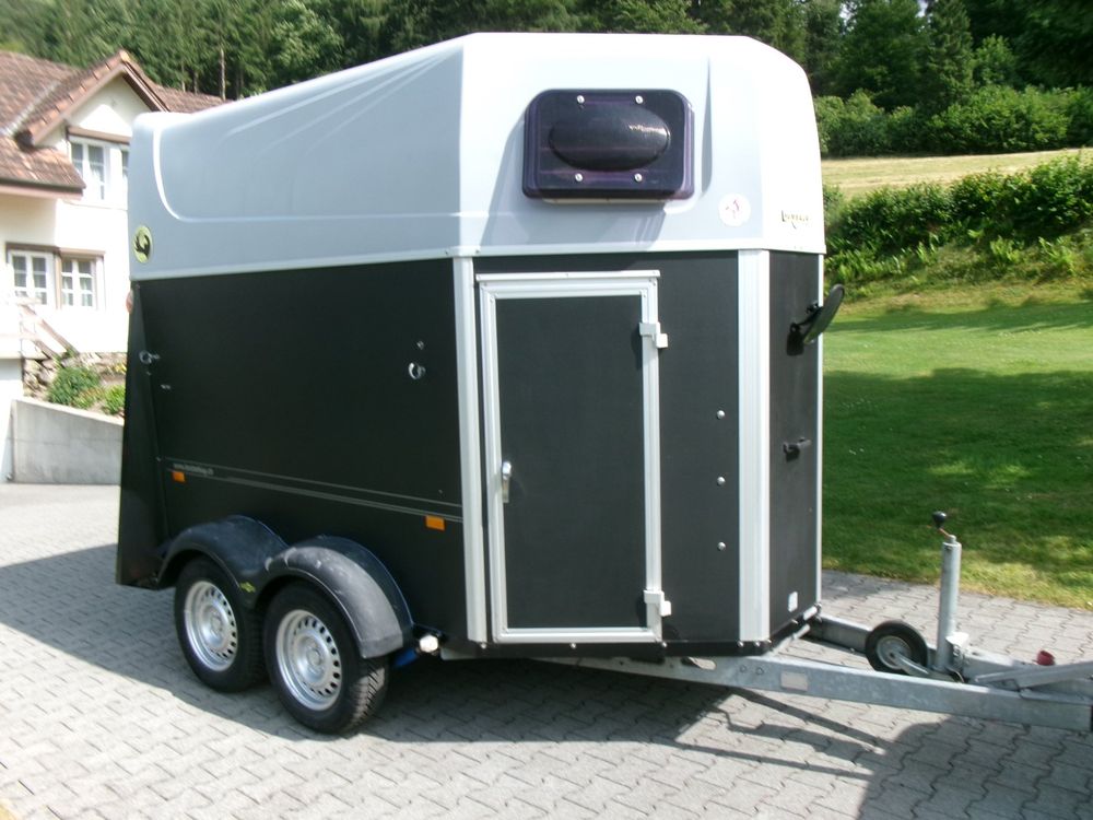 2er Humbaur Pferdeanhänger ab MFK (Gebraucht) in Muhen für CHF 4200 – nur Abholung auf Ricardo ...