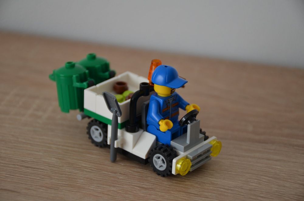 Lego City 30313 Müllfahrzeug (Gebraucht) in Glis für CHF 2 – mit ...