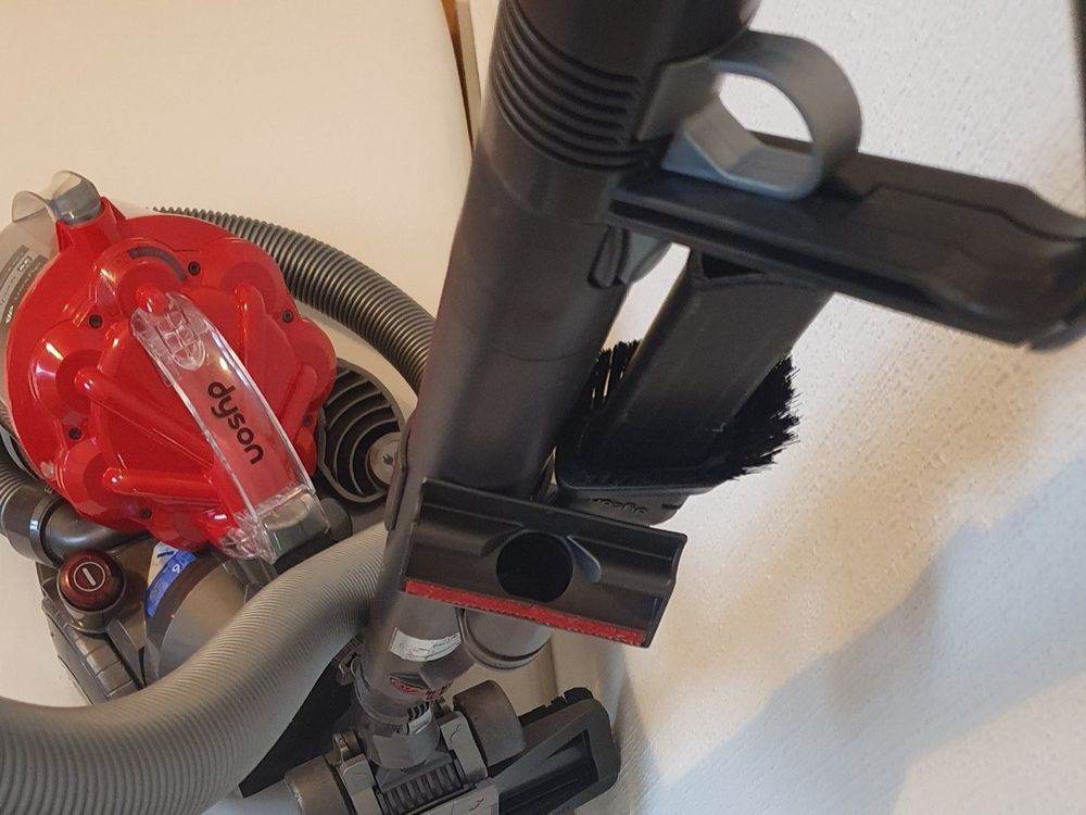Dyson DC29 exclusive | Kaufen auf Ricardo