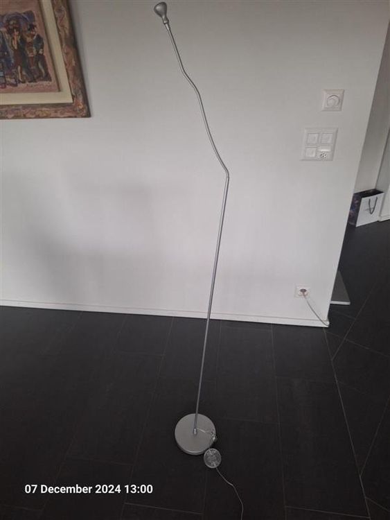 Stehlampe (Gebraucht) in Au-ZH für CHF 1 – nur Abholung auf Ricardo kaufen
