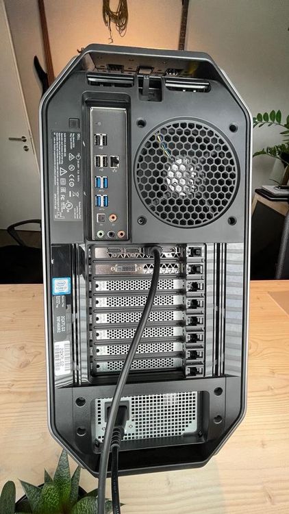 Alienware Area 51 R2 (Gaming-PC) (Gebraucht) in Frutigen für CHF 290 – mit Lieferung auf Ricardo ...