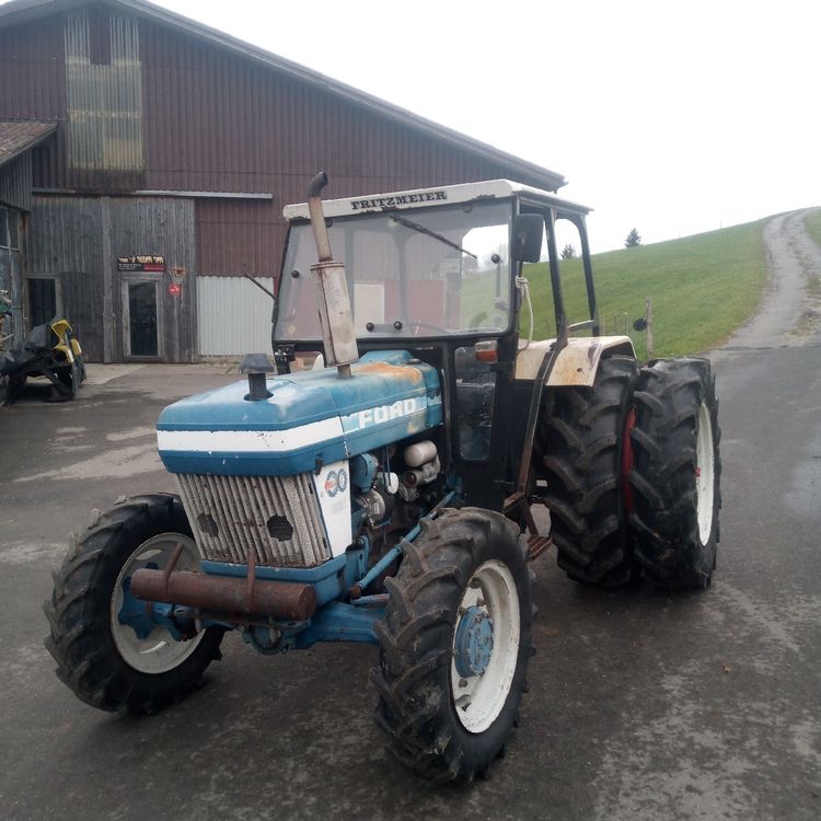 Traktor Allrad (Gebraucht) in Oberhelfenschwil für CHF 4260 – nur ...