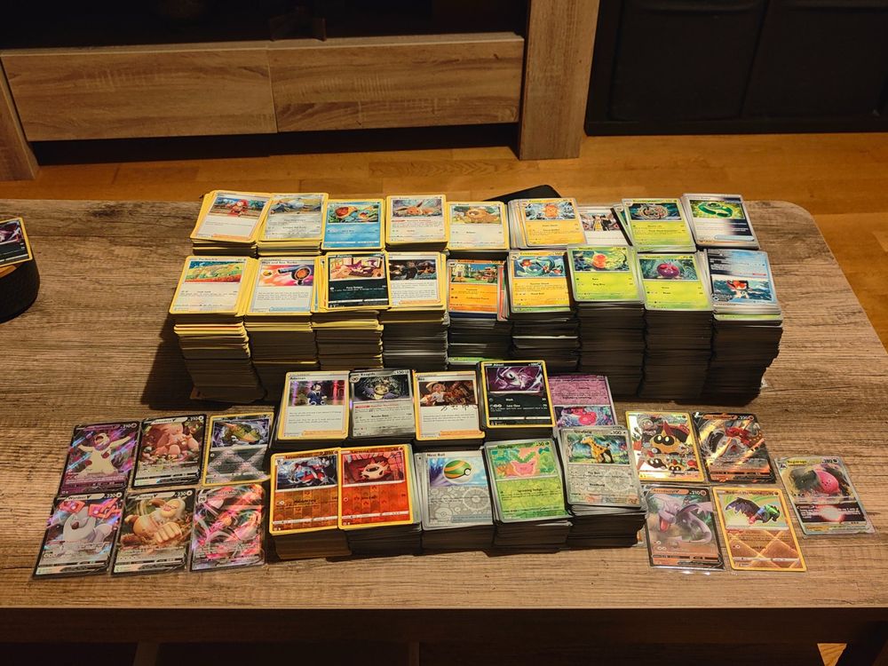 XXL Pokemon EN SWSH+SV +6000 Cards +11KG +600 Reverse /Holo (Gebraucht ...