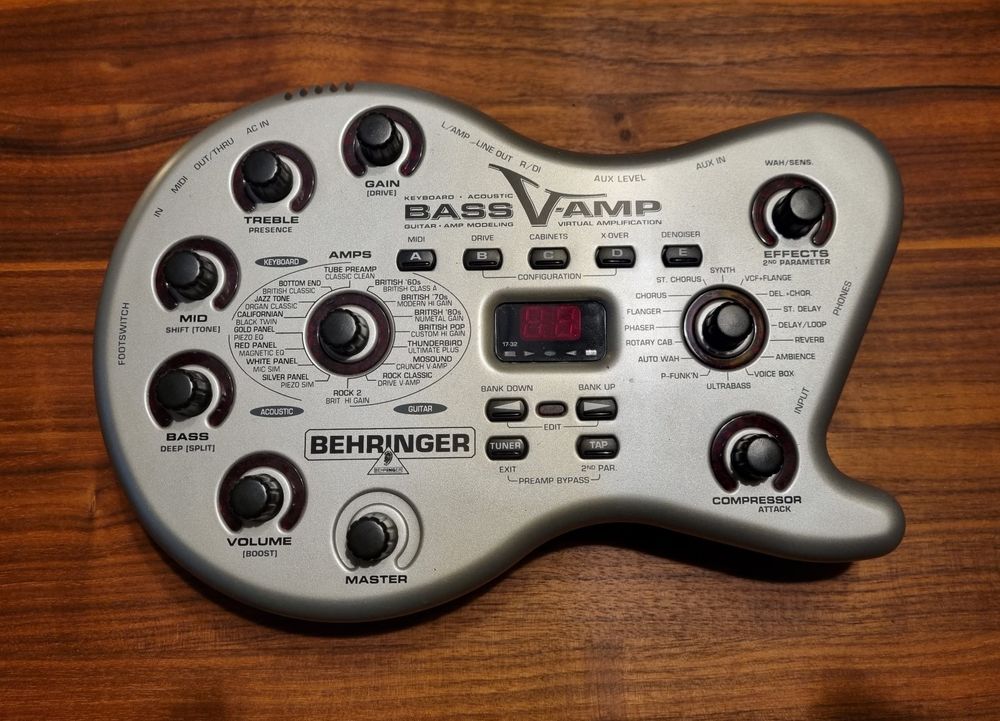 Behringer Bass V-Amp Vorverstärker (Gebraucht) in Tuggen für CHF 25 ...