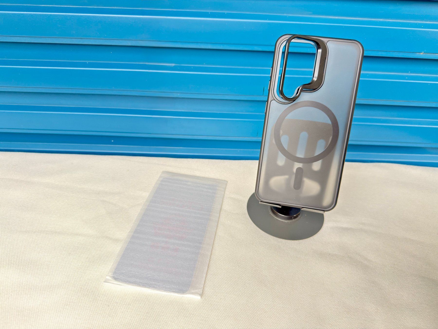 Coque Samsung Galaxy S24/ S25 avec support+ protection écran (Neuf avec ...