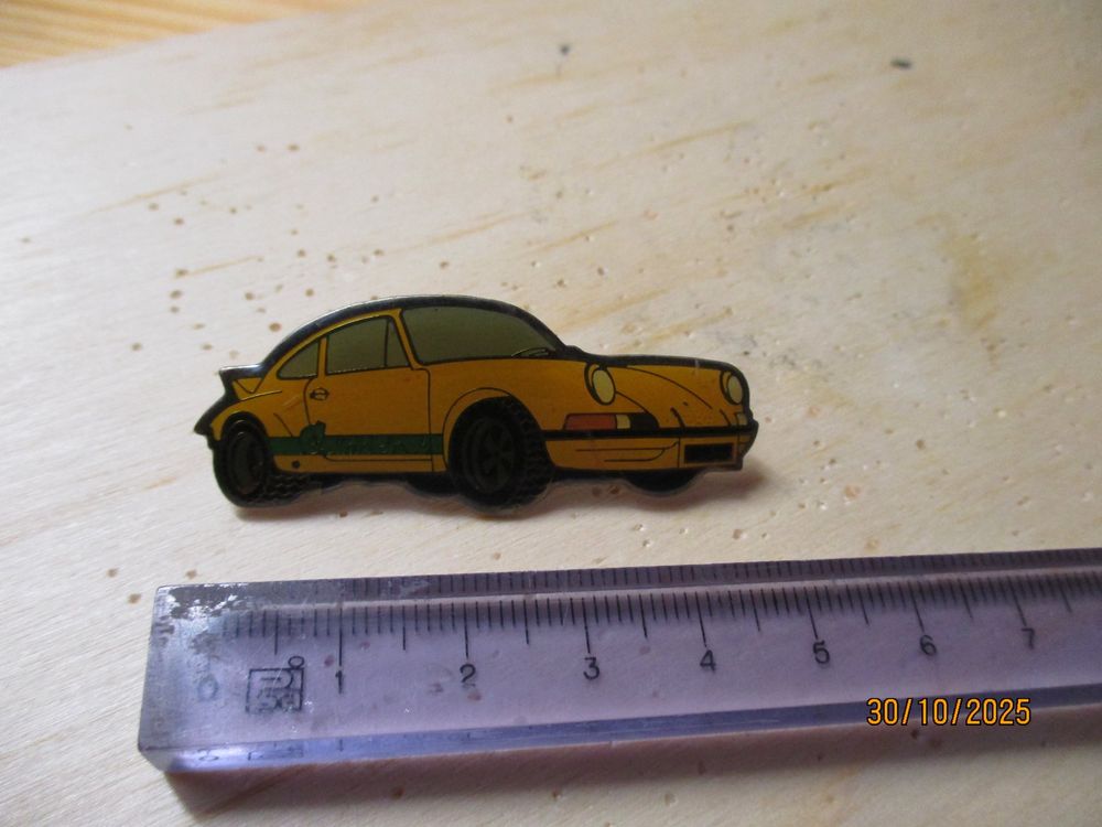 Porsche 911 Carrera Pin TOP (Neu (gemäss Beschreibung)) in Felsberg für ...