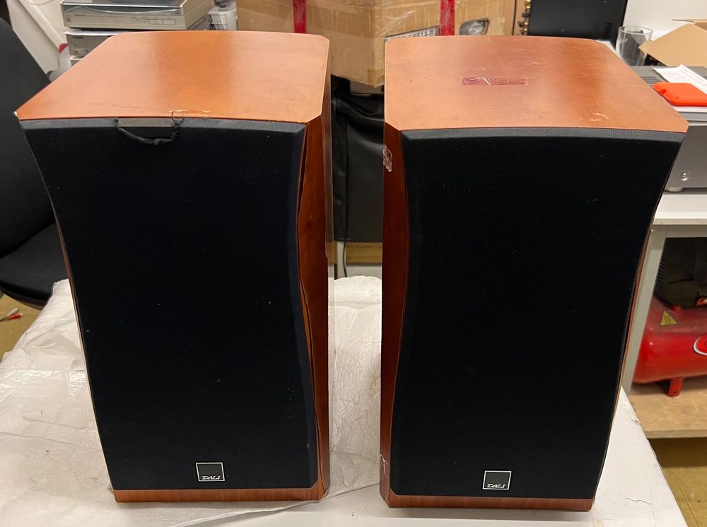 DALI Grand Coupé Boxen Lautsprecher Paar HiFi Audio (Gebraucht) in ...