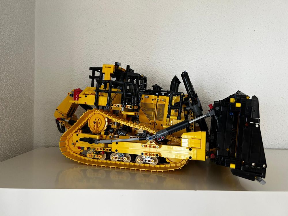 Lego CAT D11 Bulldozer | Kaufen auf Ricardo