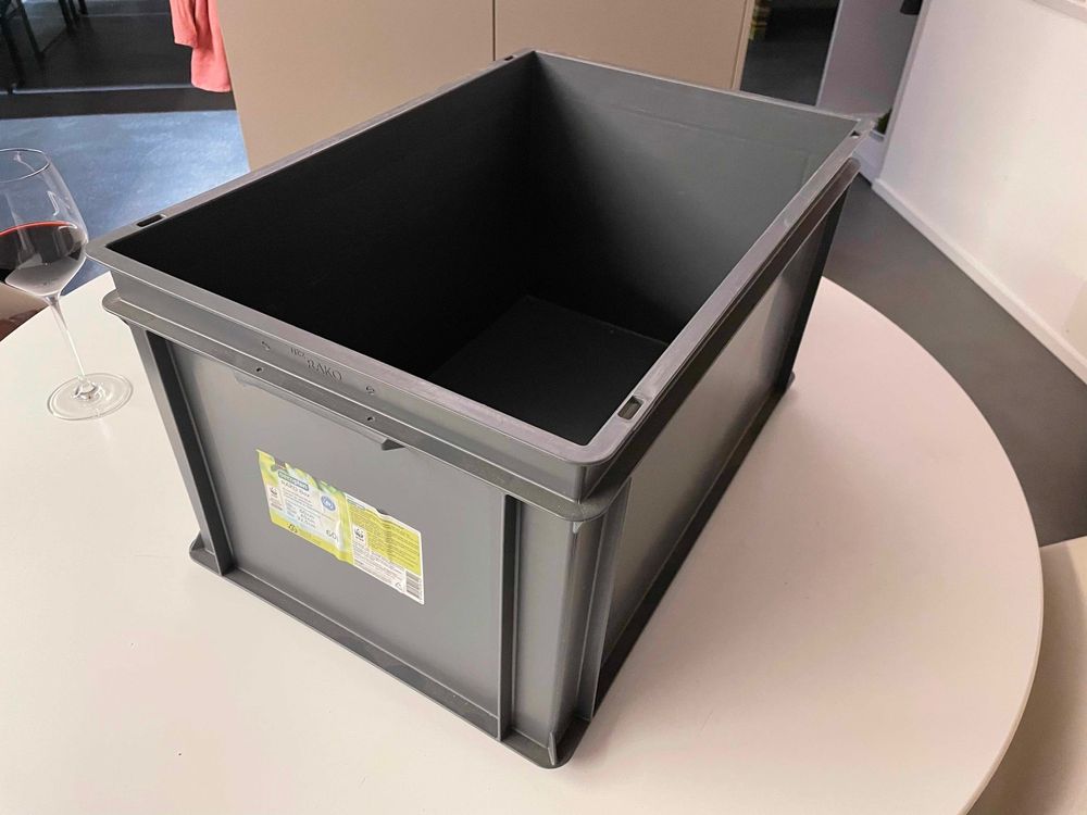 RAKO Box dunkelgrau, 60 x 40 x 32.5 cm, neuwertig | Kaufen auf Ricardo