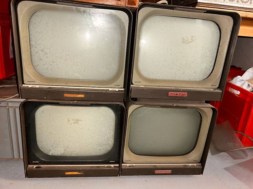 4 Conrac CKD14 Monitore (Gebraucht) in Binningen für CHF 1000 – nur ...