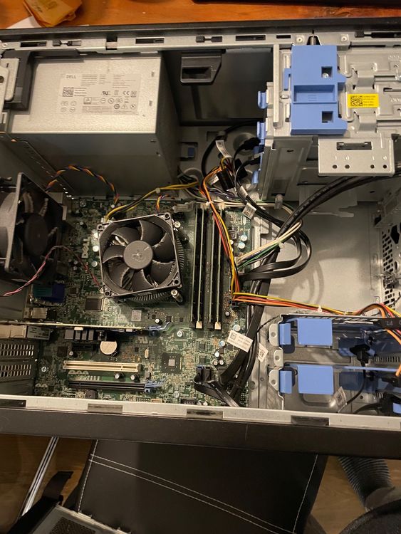 Dell Poweredge T20 (Gebraucht) in Schaffhausen für CHF 90 – mit ...