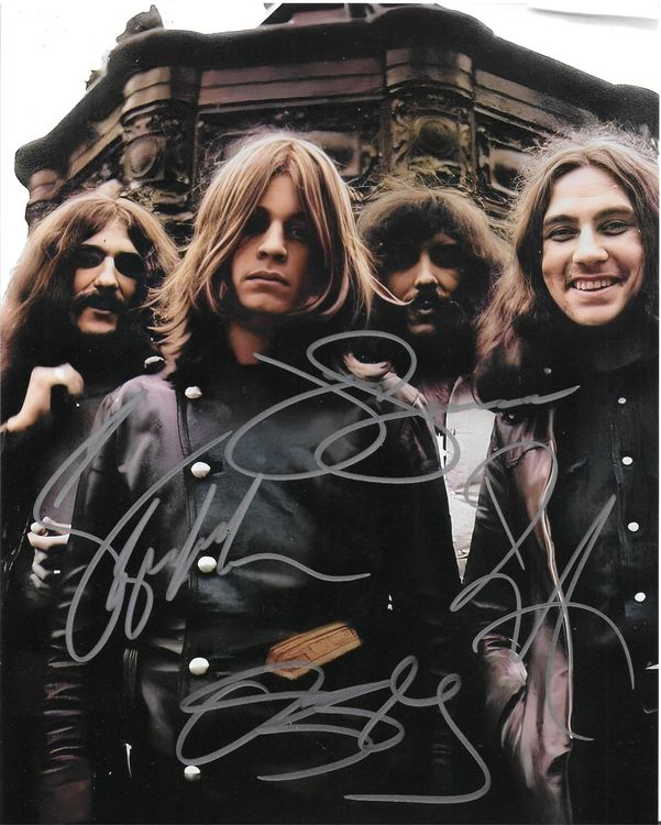 BLACK SABBATH - handsigniert Grossfoto (20 x 25cm) mit COA (Gebraucht) in Stallikon für CHF 81 ...