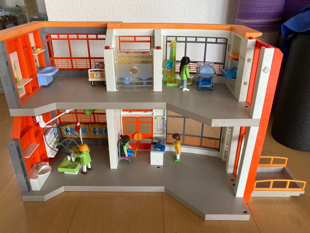 Playmobil Krankenhaus (Gebraucht) in Einigen für CHF 30 – mit Lieferung ...