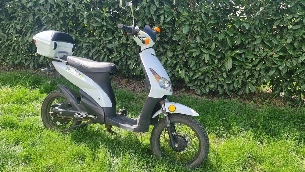 Elektrischer Moped Emofa | Kaufen auf Ricardo Elektrischer Moped Emofa | Kaufen auf Ricardo
