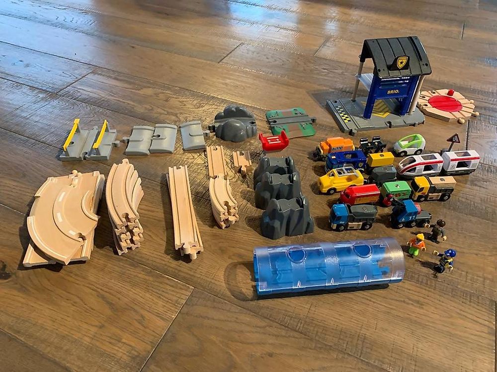 Brio Bahn-Set mit sehr viel weiterem Zubehör | Kaufen auf Ricardo